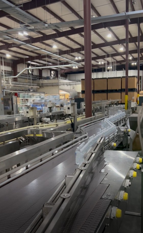Used Complete Bottling Line KHS PET 54.000 bph | Elitekno Bottling ...