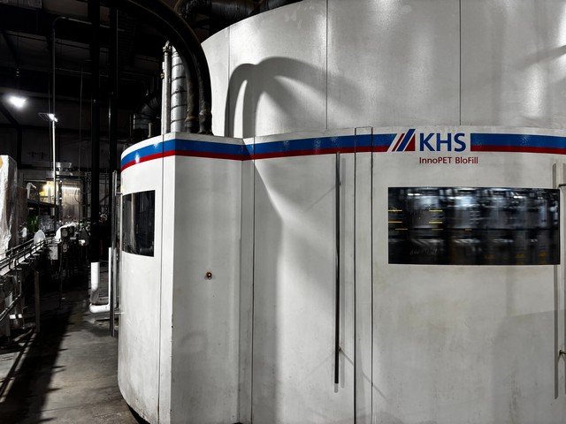 Used 2009 Complete Bottling Line PET KHS 72.000 bph | Elitekno Bottling ...